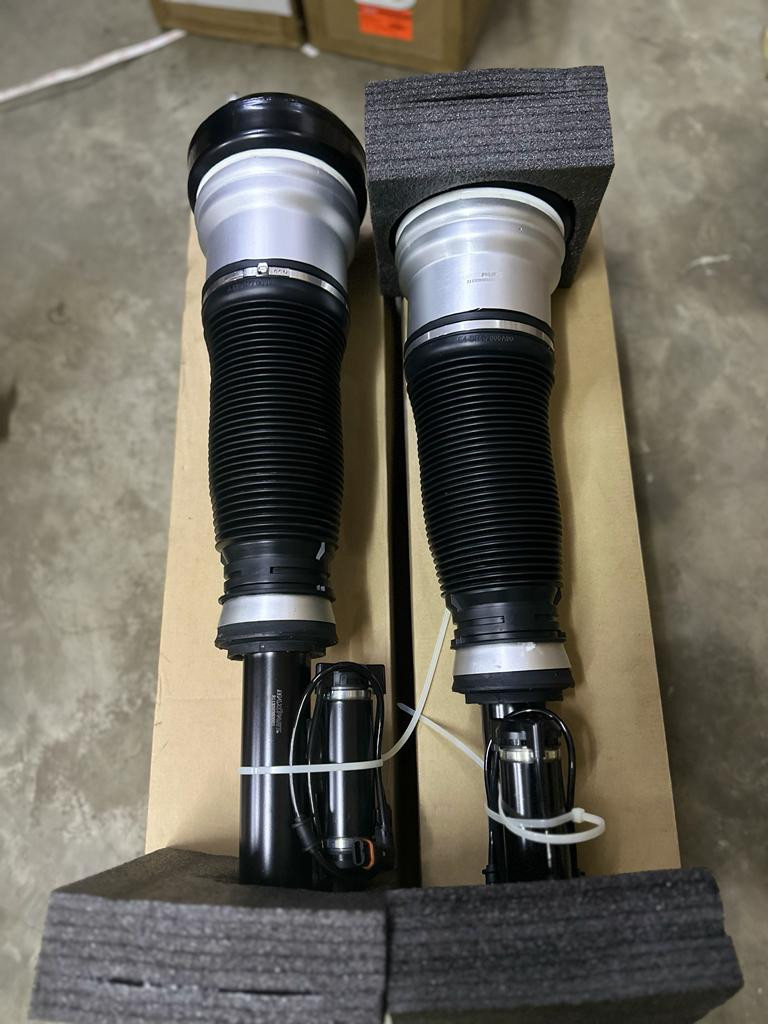 Rear Shocks for Mercedes-Benz W222 - Enhancing Ride Comfort and Handling