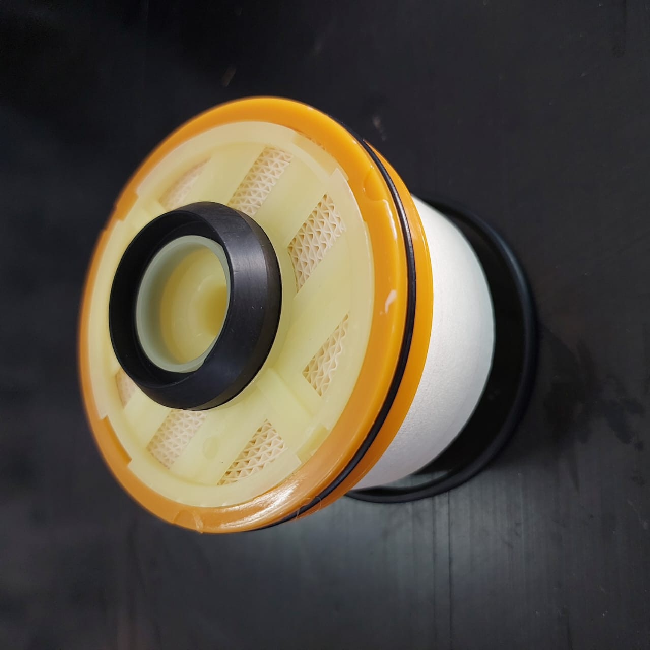 Diesel Fuel Filter for Hilux, Isuzu, Quantum: Ensure Clean Fuel ...